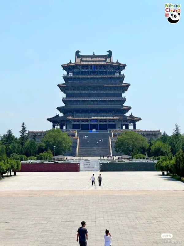 หอนกกระสา (Stork Tower) - ศูนย์วัฒนธรรมจีน